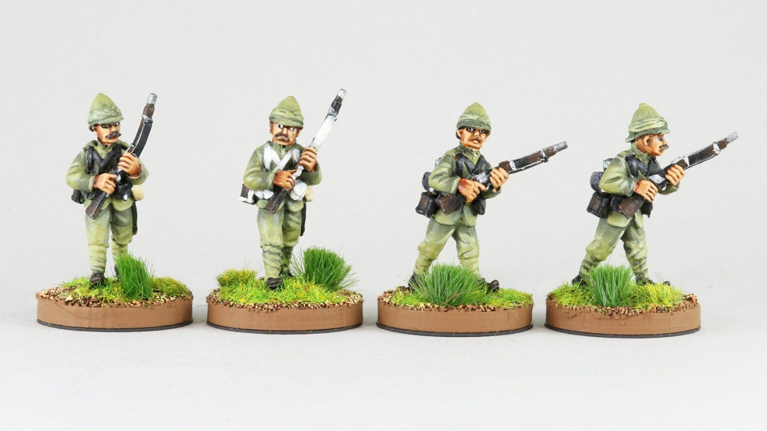 British Infantry Mustache Advancing - BADGER GAMES